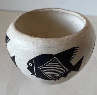 Acoma Pueblo Pot, Signed "louise Abeita"