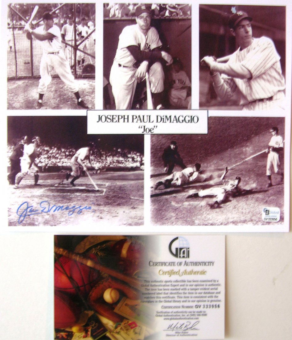 Joe Dimaggio Autographed Photo 8x10 With Coa