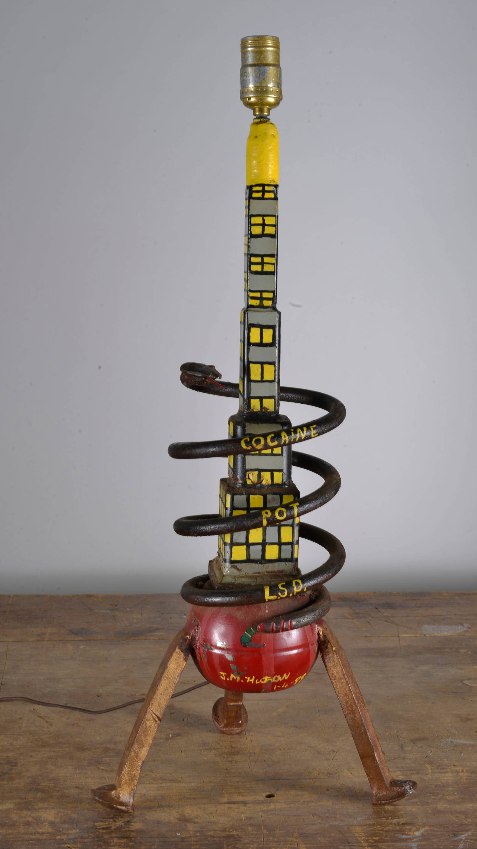 Mike Hutson Folk Art Lamp Auction