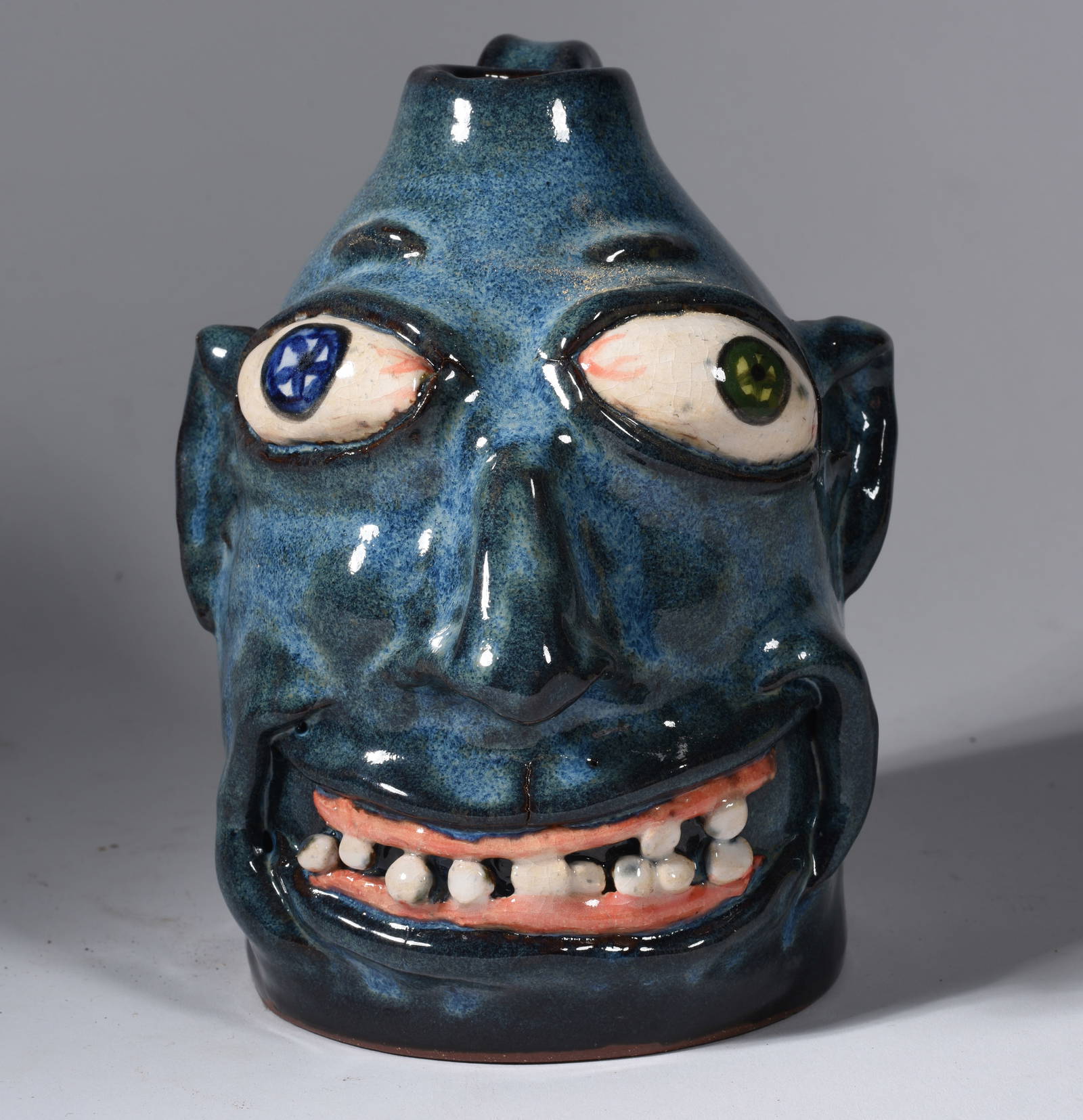 Stacy Lambert Folk Painted Face Jug - Sep 22, 2024 | Ledbetter Folk Art ...