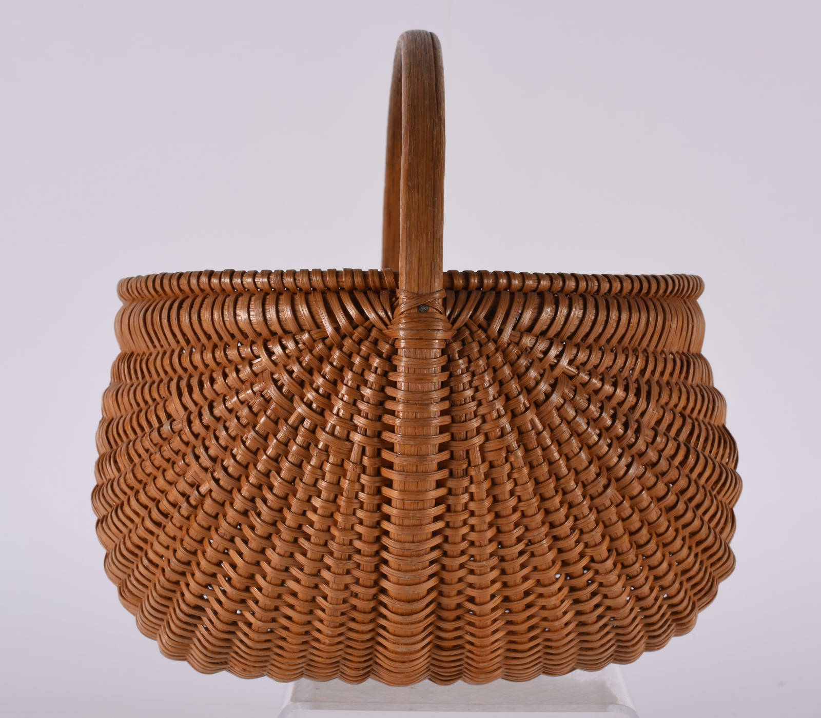 Outstanding North Carolina Oak Split Basket Auction