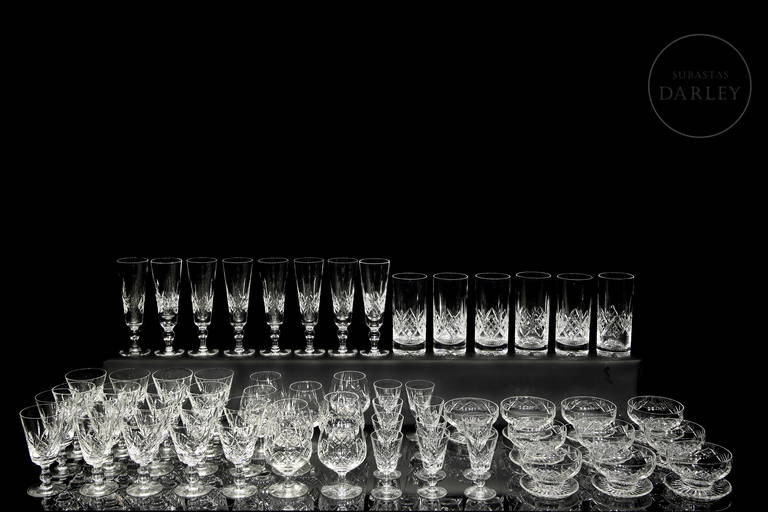 Cut Glassware, Stuart England, 20th Century