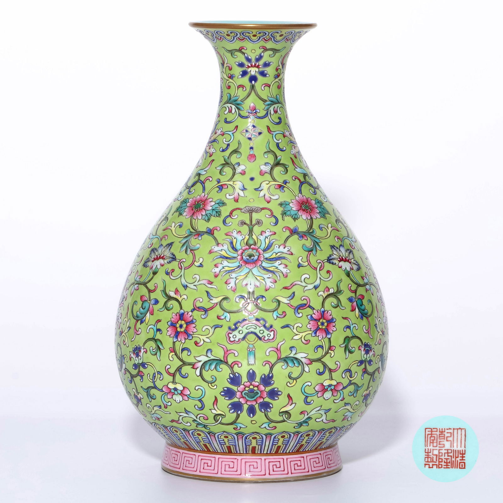 CHINESE PORCELAIN GREEN GROUND FAMILLE ROSE FLOWER - May 30, 2020 ...