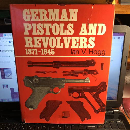 German Pistols & Revolvers 1871 1945 Hardcover In Good