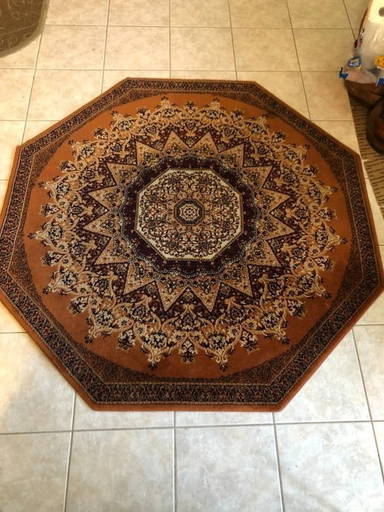 Vintage 5' Foot Octagon Shaped Heavy Guage Section Rug