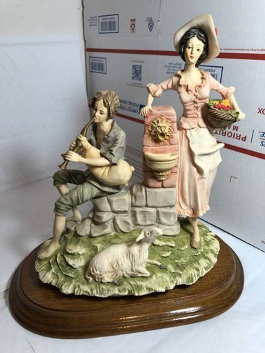 Capodimonte "N" Crushed Marble/Alabaster Sheep Figurine (#0386) on Nov ...