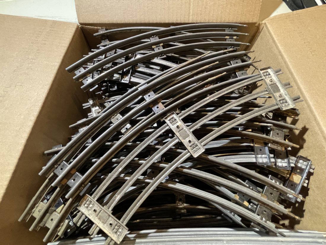 Vintage Lionel 3-rail Tracks "o Gauge" Lot Of 74 Curved Track Preowned ...