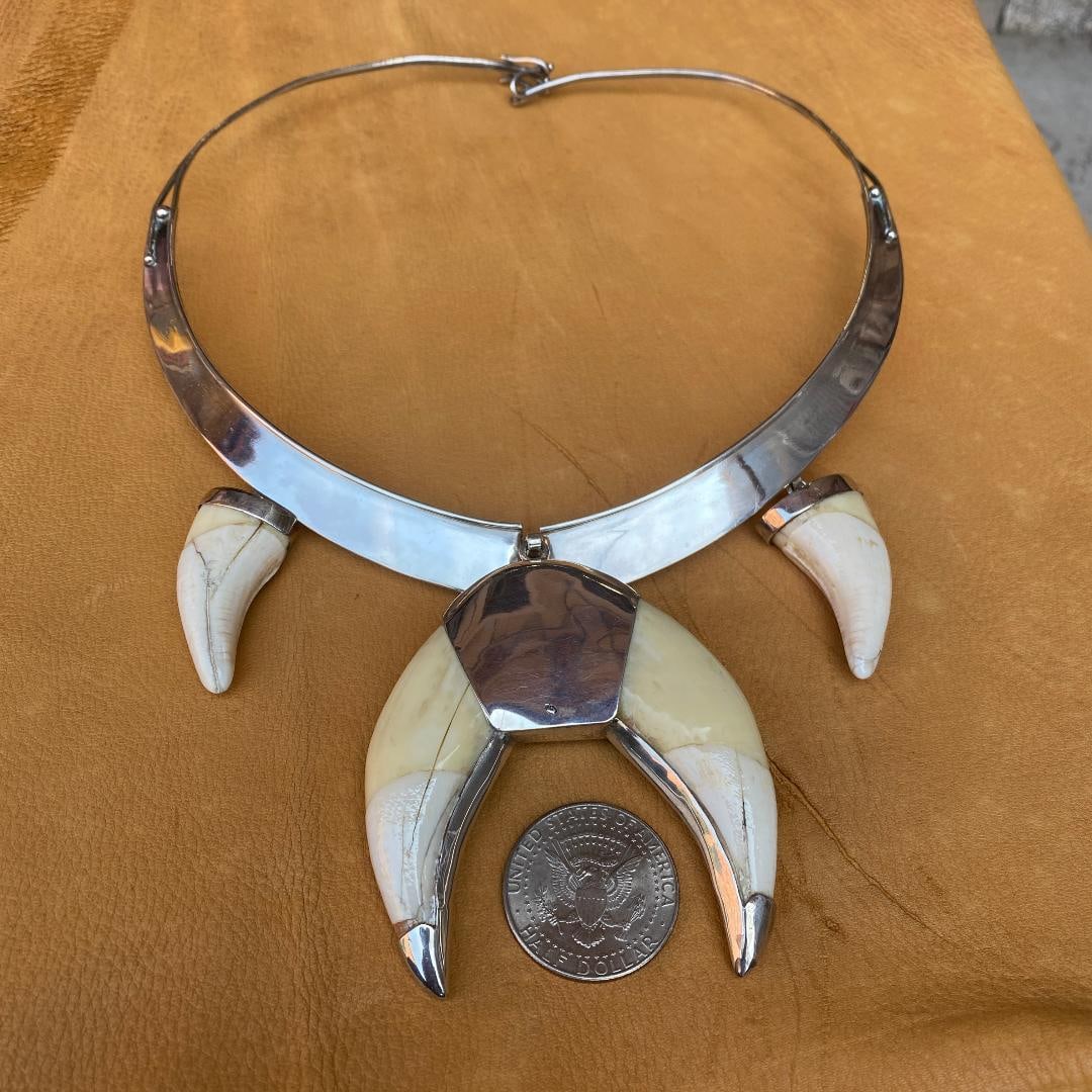 Grizzly Bear Tooth Silver Necklace Taxidermy Jewelry Auction