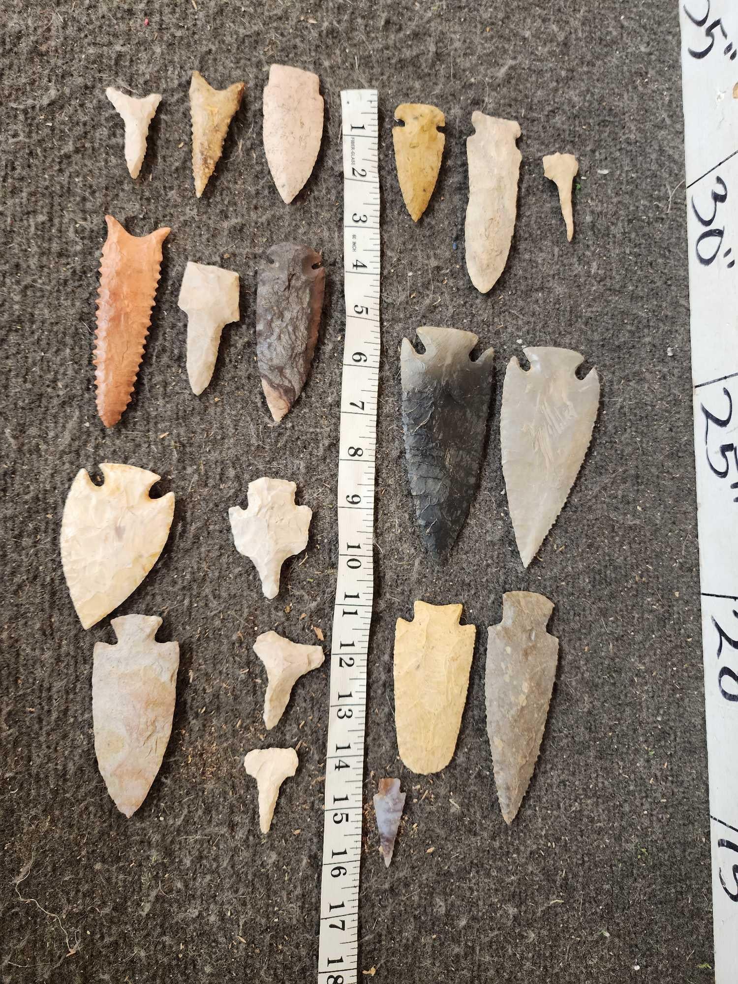 19 Missouri Style Native American Points Auction