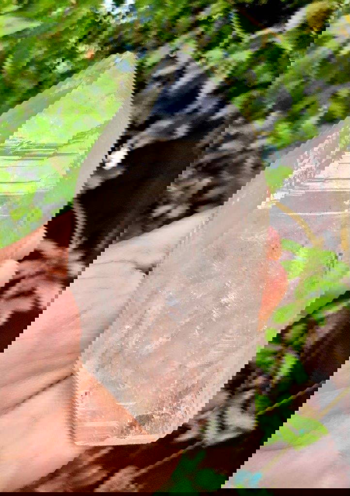 Buy Top Grade Quartz Crystal Undamaged - 550 Grams - 142x75x50 Mm | Fantasy Jewelry In Muscat