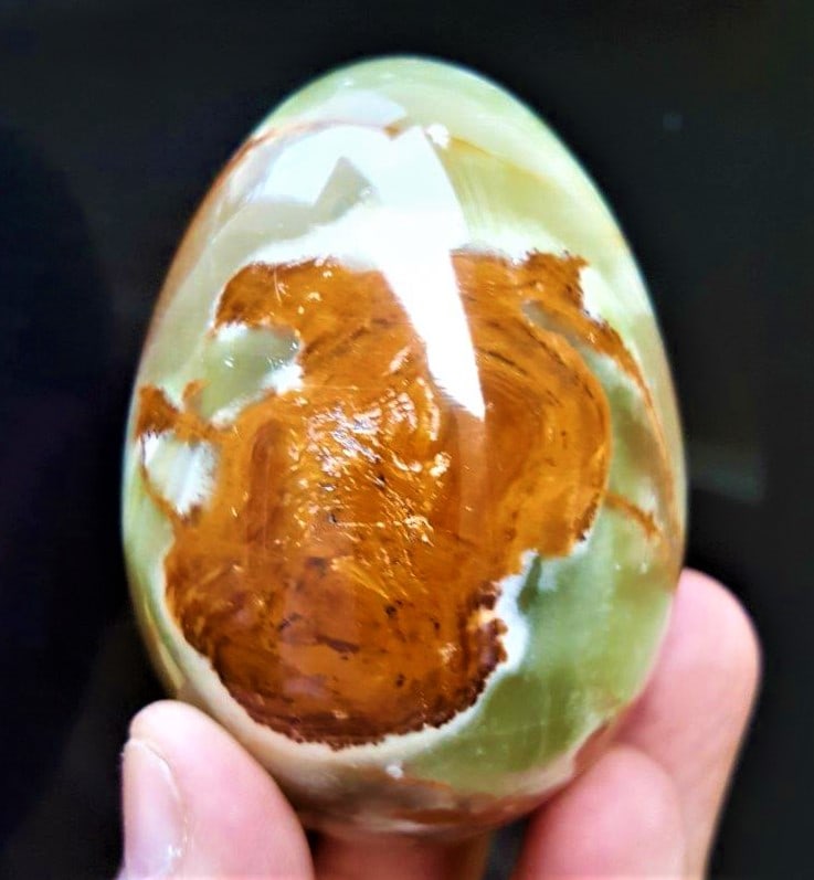 Greenish Onyx Egg - 248 Grams Auction