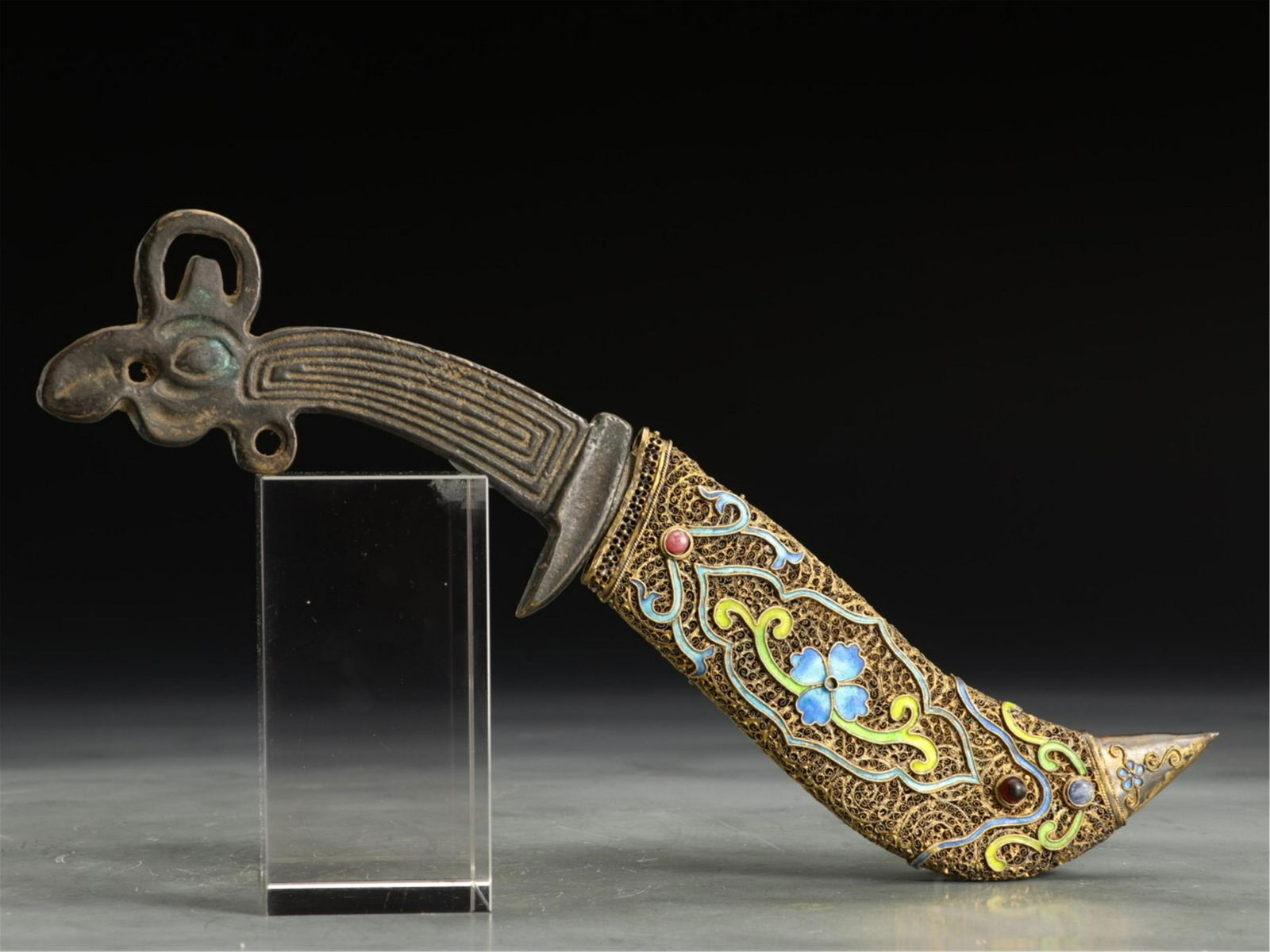 A DAGGER WITH GILDING FILIGREE SCABBARD (#4082) on Feb 24, 2022 | Zedd ...