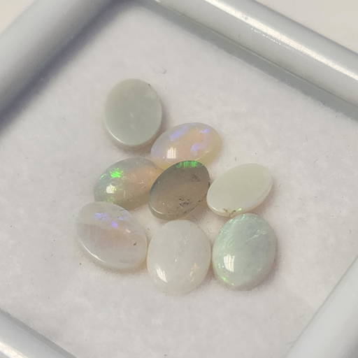 $300 Genuine Australian Opal(app 3ct)