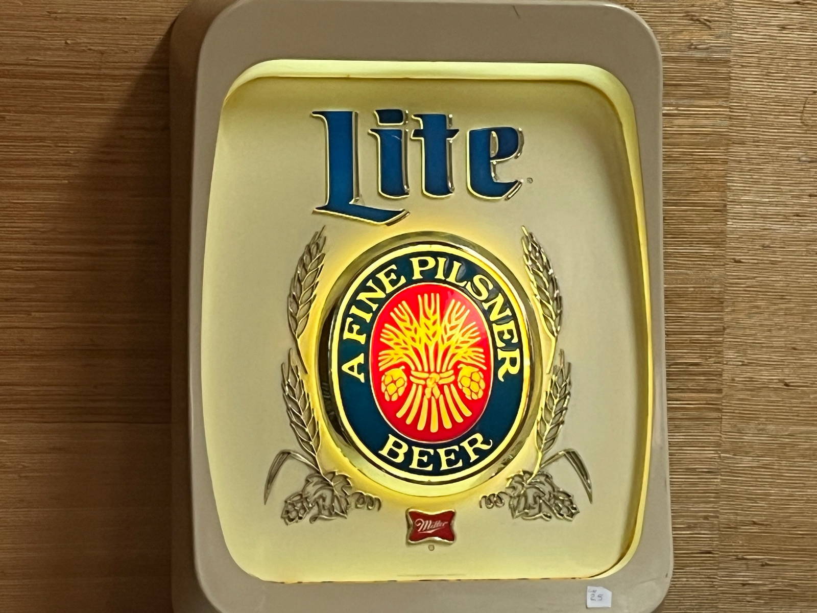 Vtg Miller Lite Sign Auction
