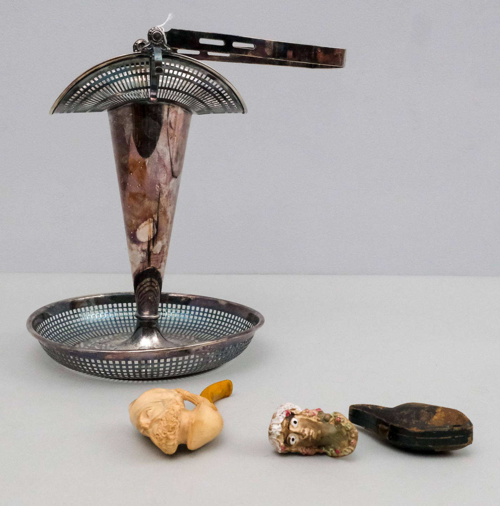 Sheffield Silverplate Epergne & 3 Pipes Auction