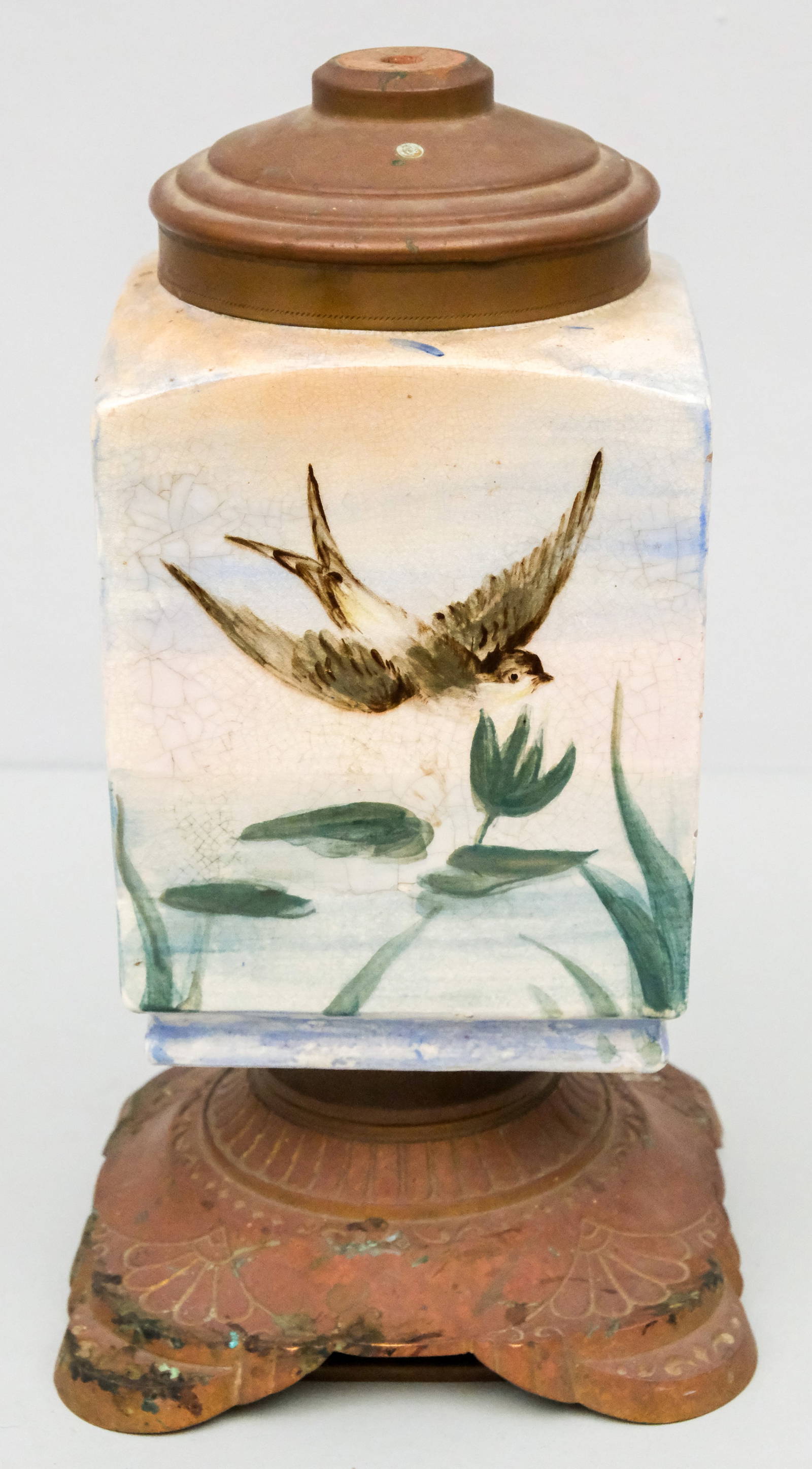 Old New York & Boston Manufacturing Co. Vase Auction