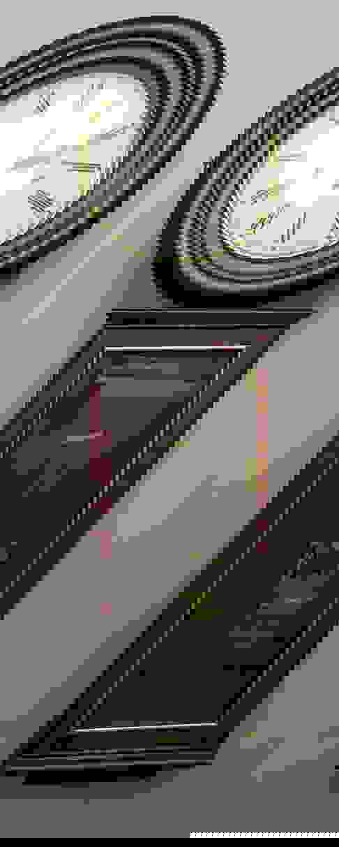 Vintage Trend Wall Clock Auction