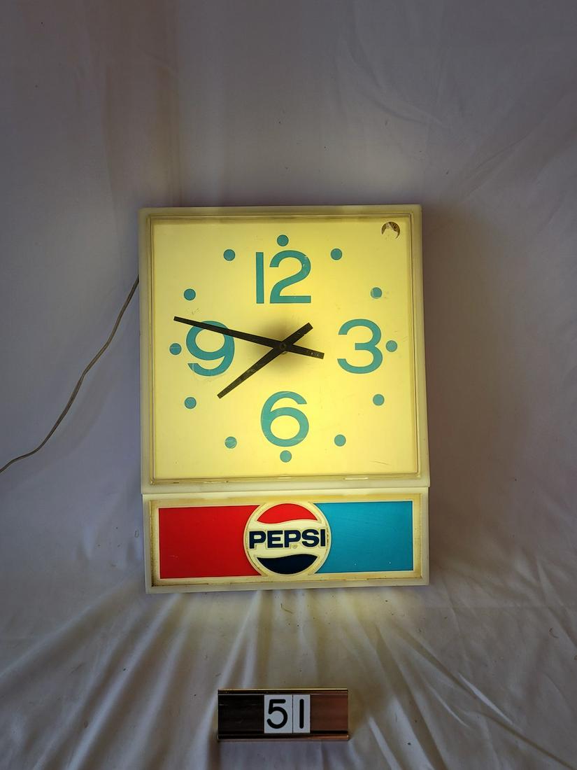 Lighted Pepsi Advertising Clock - Feb 21, 2022 | Stanton's Auctioneers ...