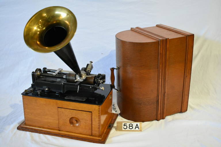Edison Spring Motor Cylinder Phonograph (#0058A) on Nov 17, 2022 ...
