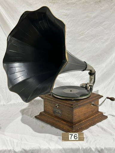 Victor II Disc Phonograph - Nov 17, 2022 | Stanton's Auctioneers ...