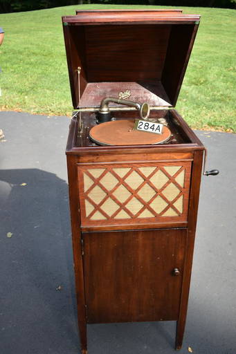 Pathe Model VII Floor Model Disc Phonograph - Nov 17, 2022 | Stanton's ...