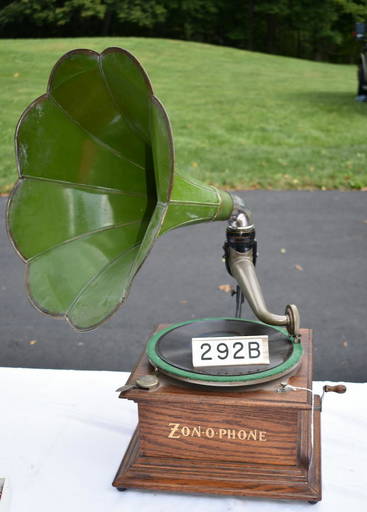 Zonophone Disc Phonograph (#0292B) on Nov 18, 2022 | Stanton's ...