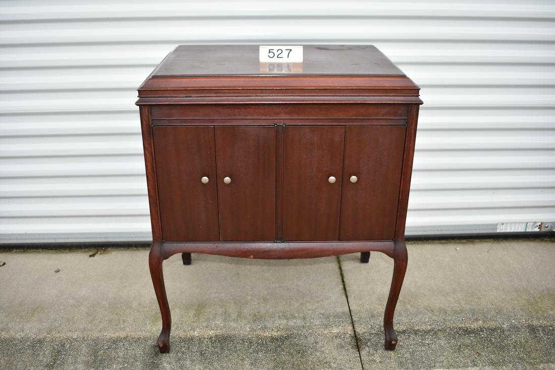 Victor Vv 210 Mahogany Disc Floor Model Machine