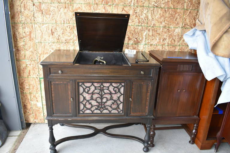 Edison Diamond Disc Console Model C 33