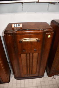 General Electric Console Radio.