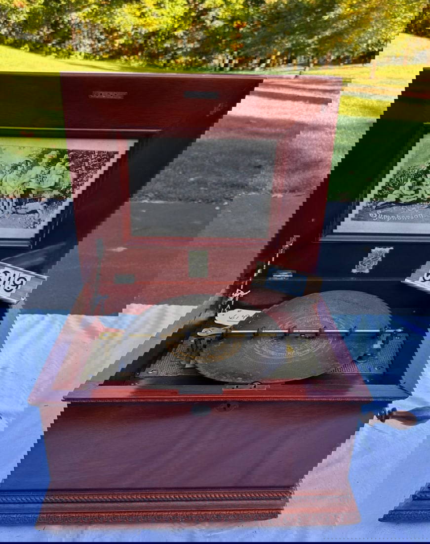 Symphonion Disc Music Box Auction