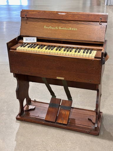 Estey Traveling Portable Folding Pump Organ