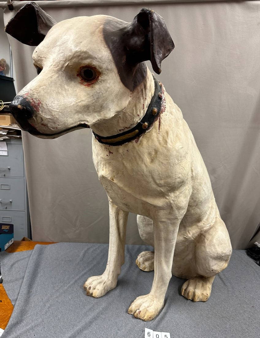 Excellent Nipper Paper Machine Dog Auction