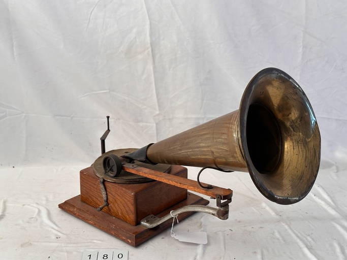 Berliner Trademark Disc Phonograph