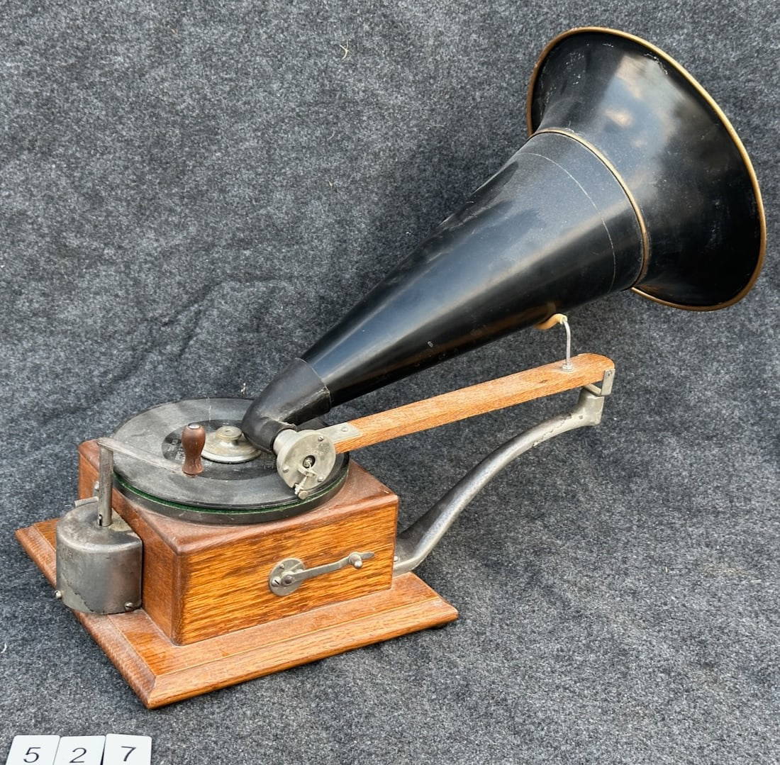 Berliner Trademark Disc Phonograph Auction