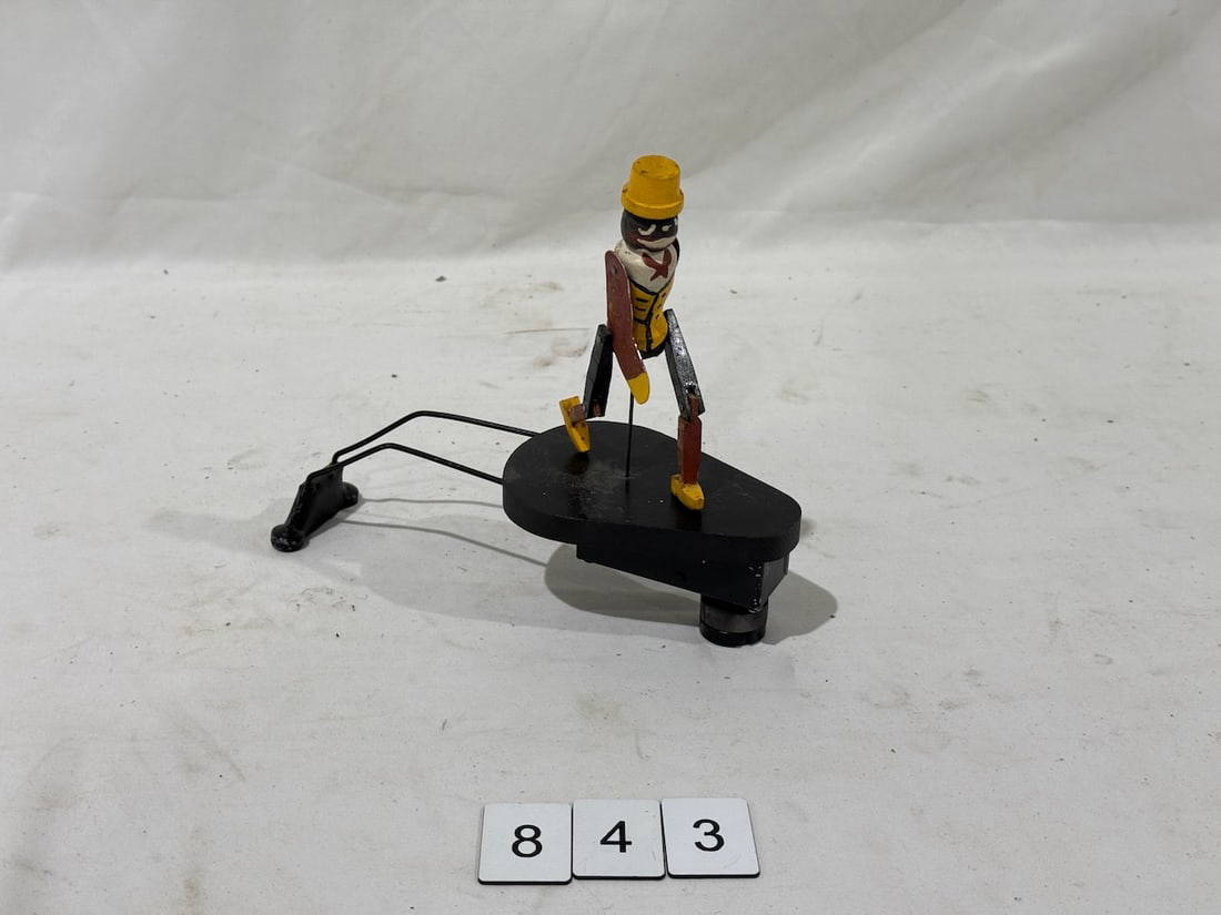 "ragtime Rastus" Dancing Phonograph Toy - Apr 05, 2025 | Stanton's ...