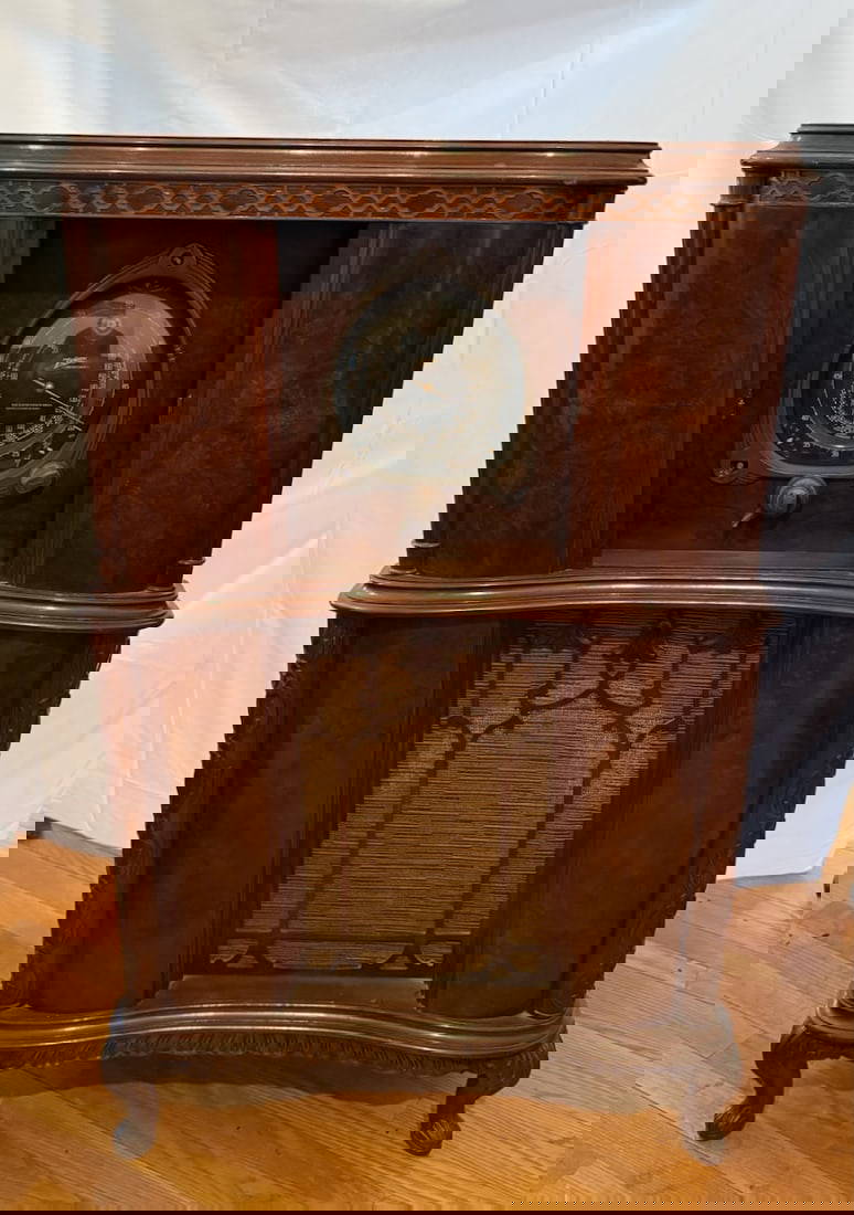 Zenith "georgian" Floor Model Radio Auction