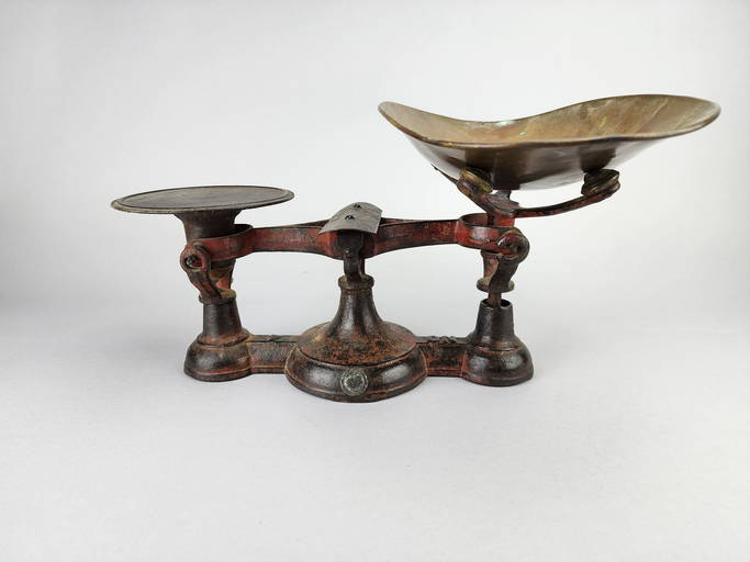 Antique Red Cast Iron Scale