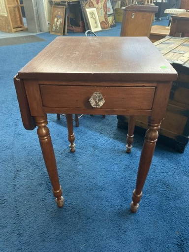 Period Sheraton Work Table With One Leaf