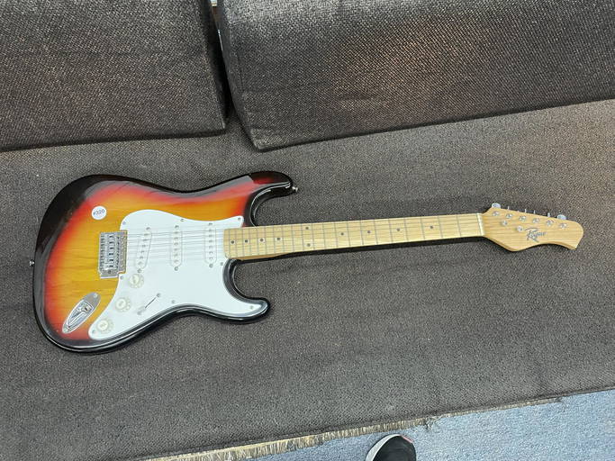 Rogue Telecaster Electric Guitar