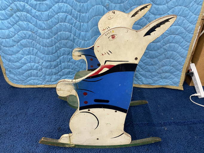 Childs Bunny Rocker - Oct 30, 2022 | Costea's Auction Service in PA