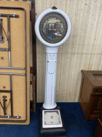 Peerless Weighing Machine Co. Penny Scale
