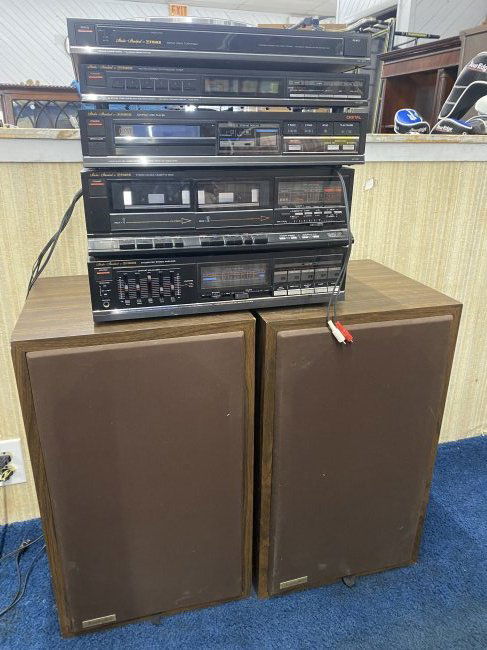 Fisher Stereo System Auction