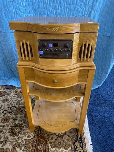 Philco Radio On Stand