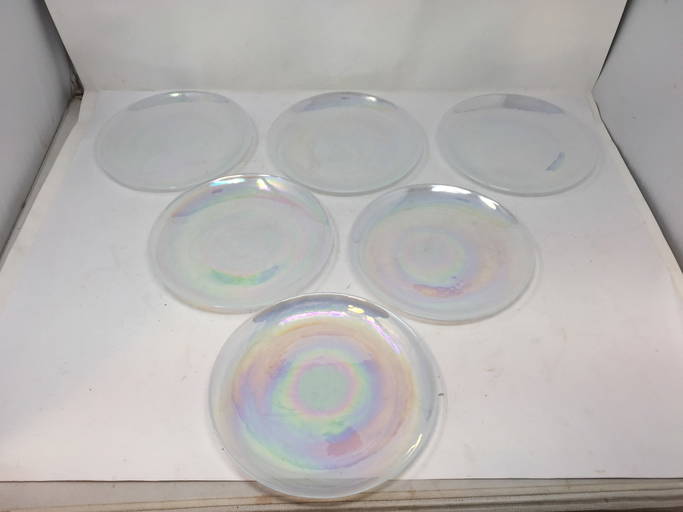 6 Iridescent Plates