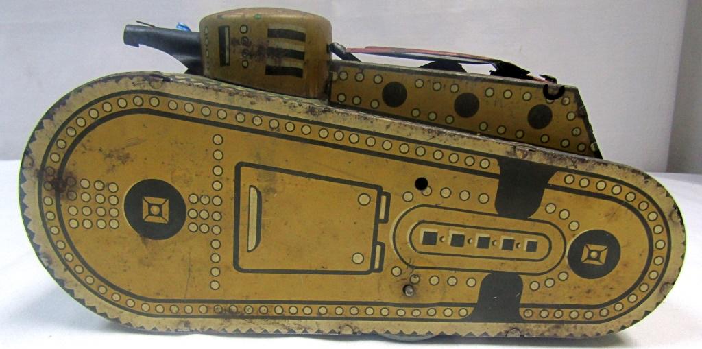 Vintage Marx Tank; Tin Wind Up Toy!