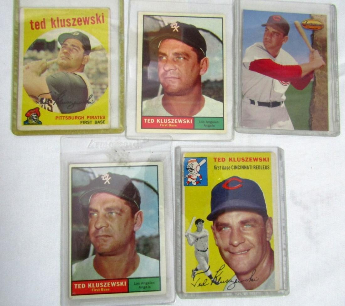 (5) Ted Kluszewski Baseball Cards