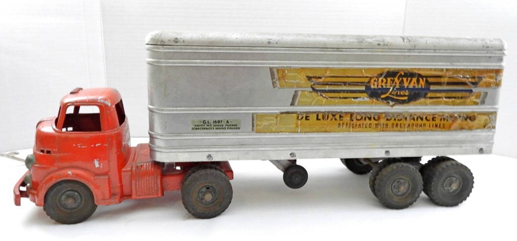 Wyandotte Grey Van Lines Moving Tractor Trailer Auction