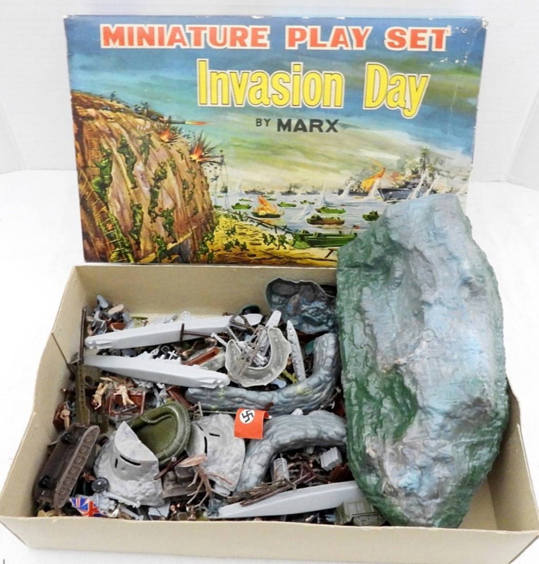 Marx Miniature Invasion Day Playset Auction
