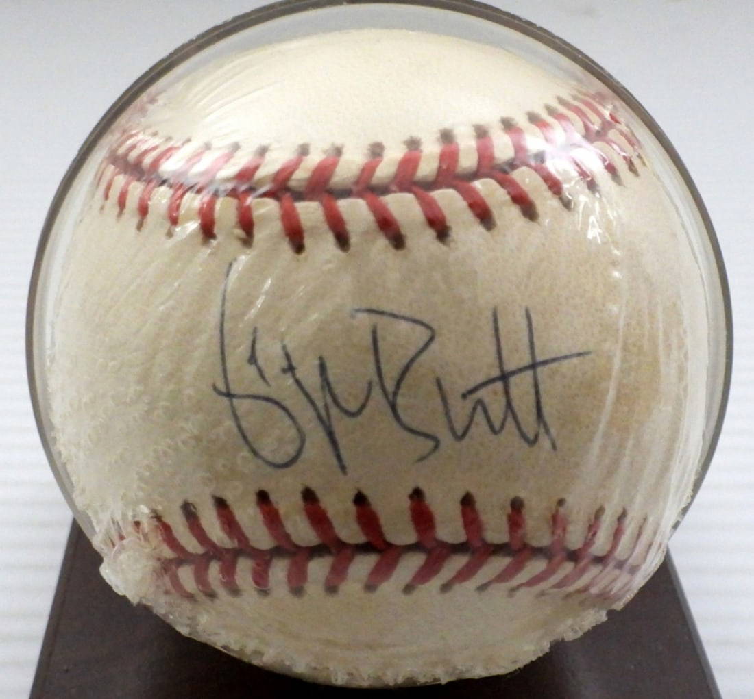 George Brett Autographed Baseball Auction