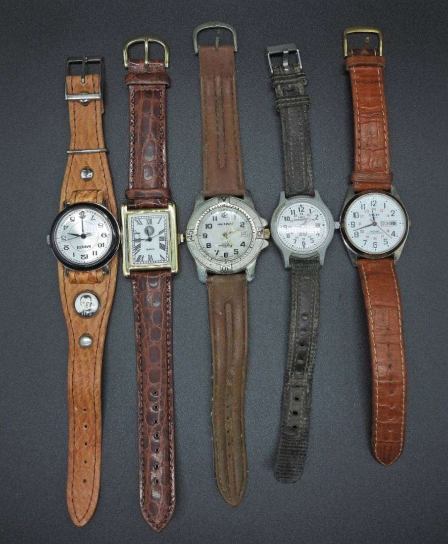 5 Vintage Leather Banded Watches Auction